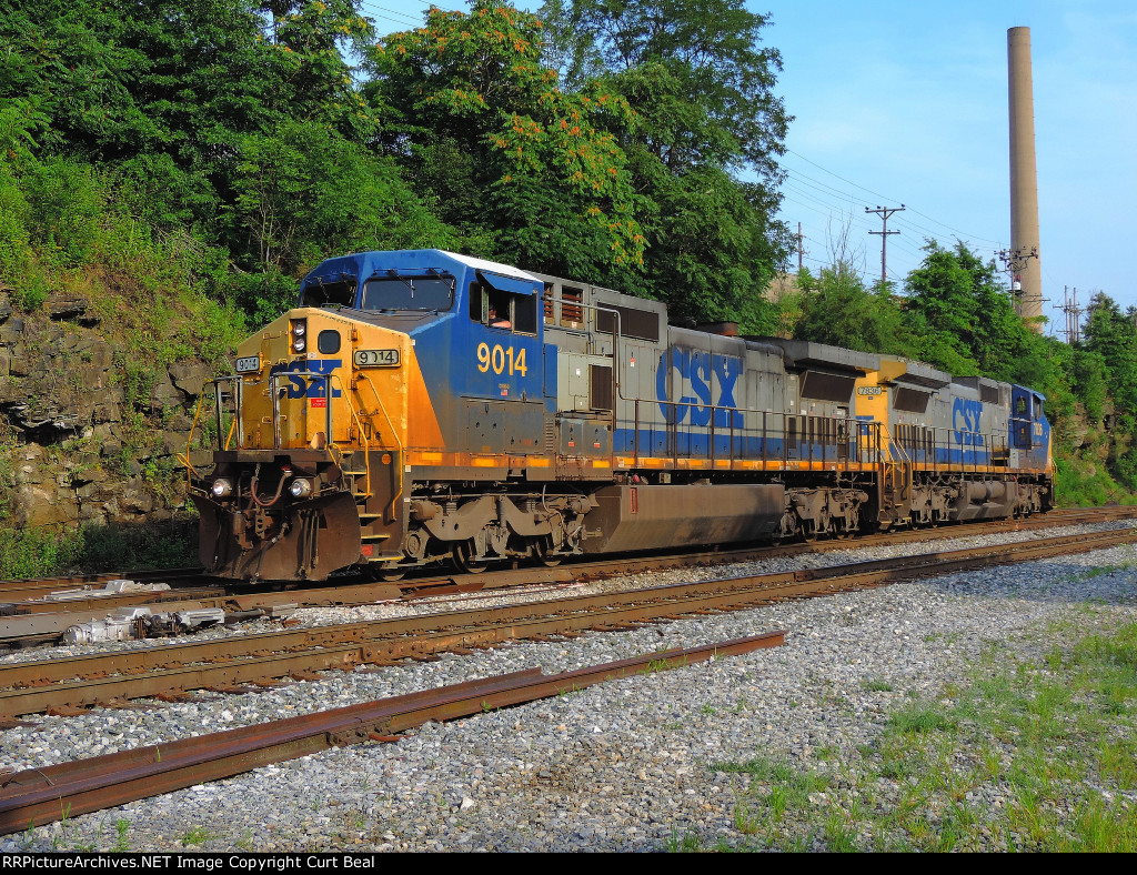 CSX 9014 and 7836